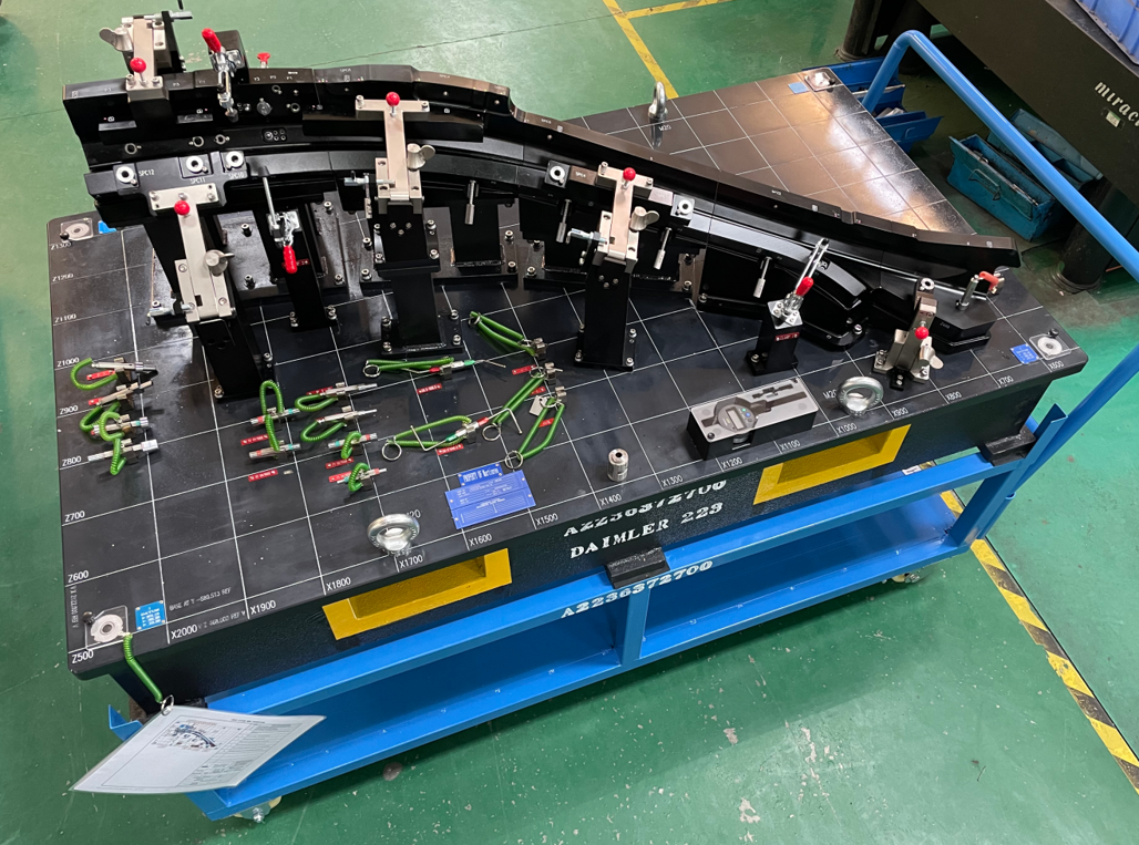 News - What are the three coordinates of automobile checking fixture